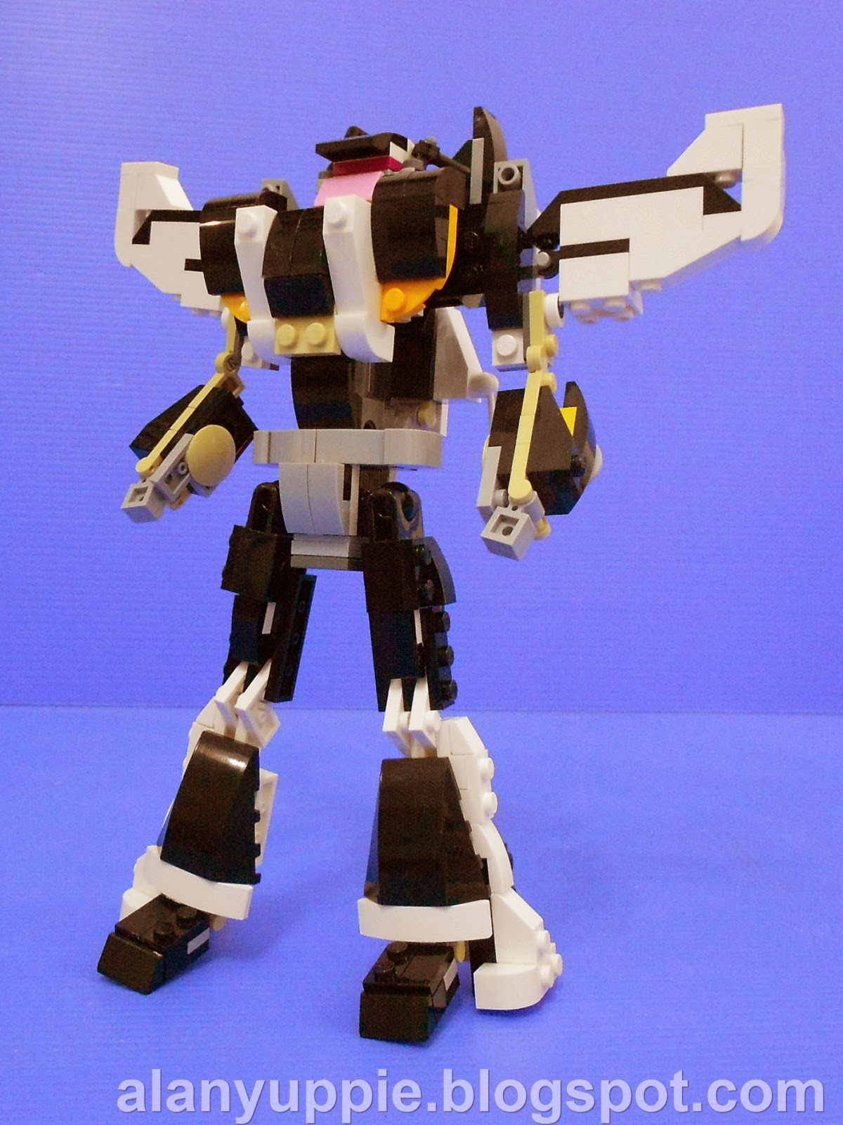 Alanyuppie's LEGO Transformers: Shadow Wing: LEGO 31021 Furry Creatures ...