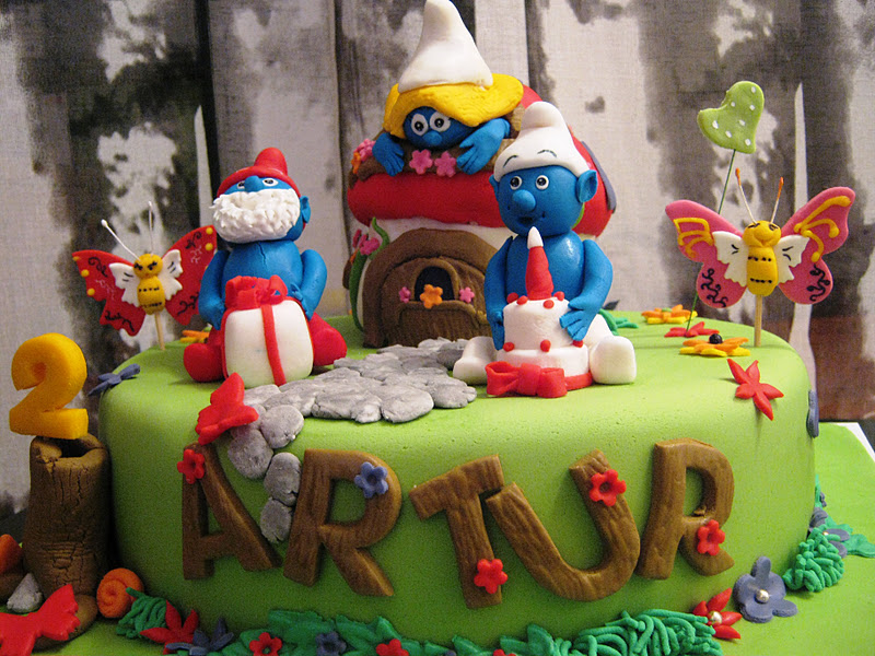 COMANDA TORT BUCURESTI: Tort Strumfi 2-Smurf cake
