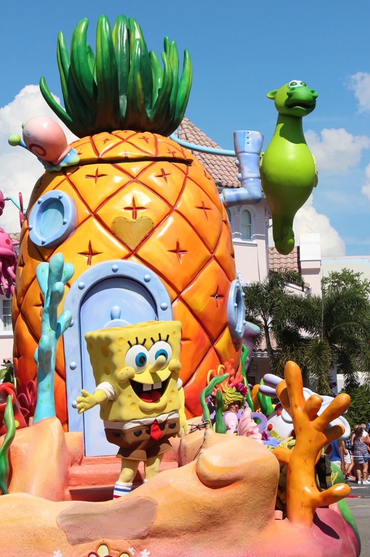 Florida: Universal Orlando - Elle Field