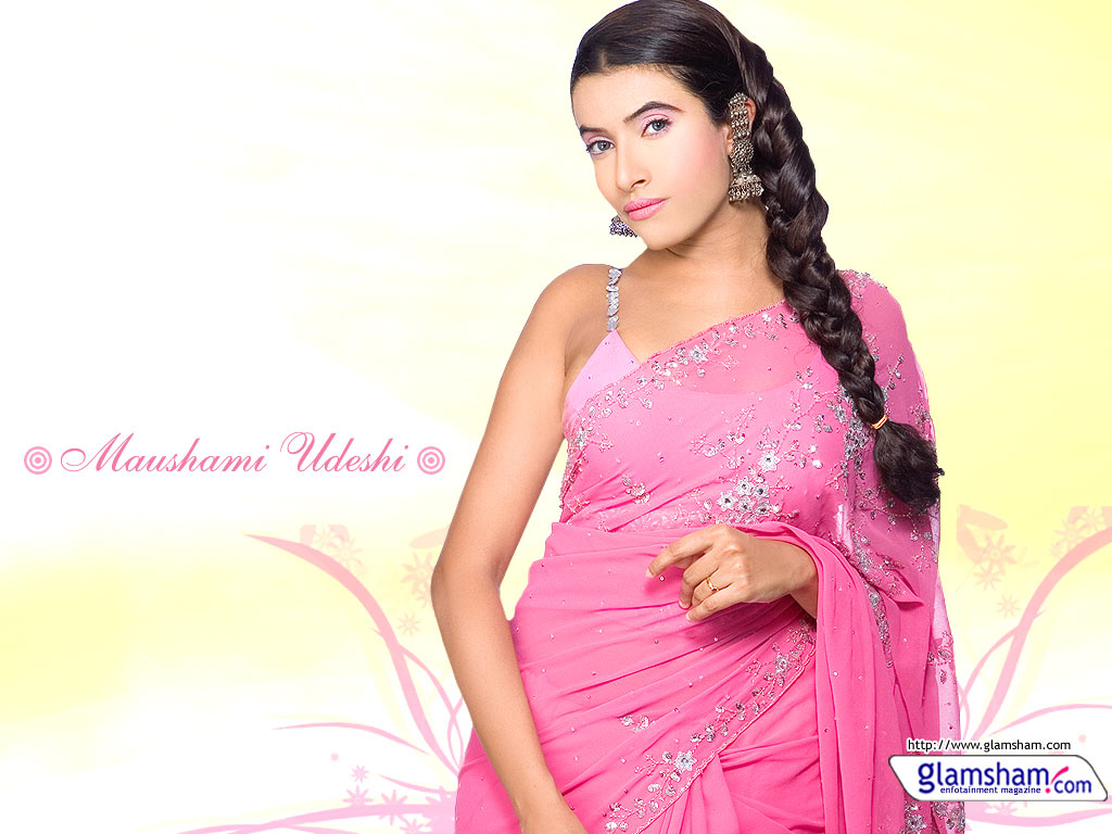 Fetch Free Wallpapers: Maushmi Udeshi Wallpaper Pack 1