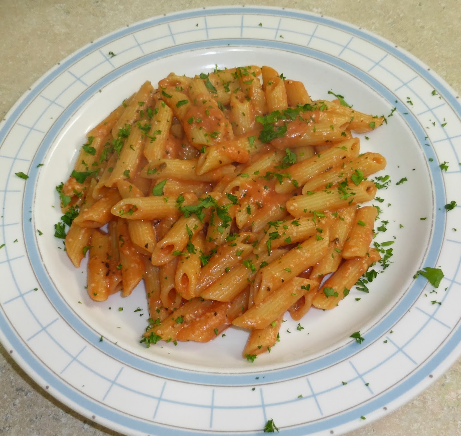 Kev's Kitchen: Penne Parma Rosa