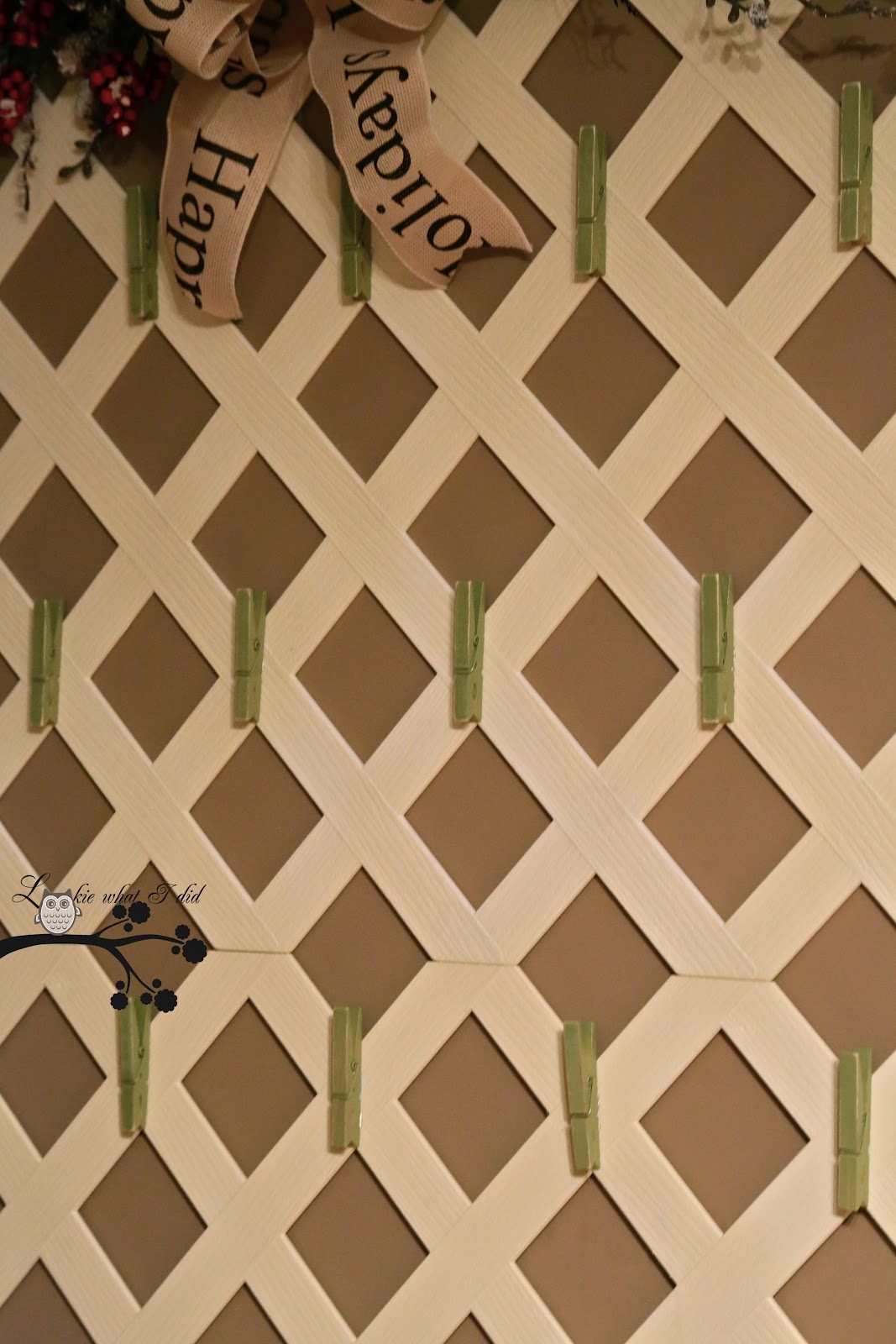 The Farmhouse Porch: "Christmas in July" Lattice Card Holder Craft