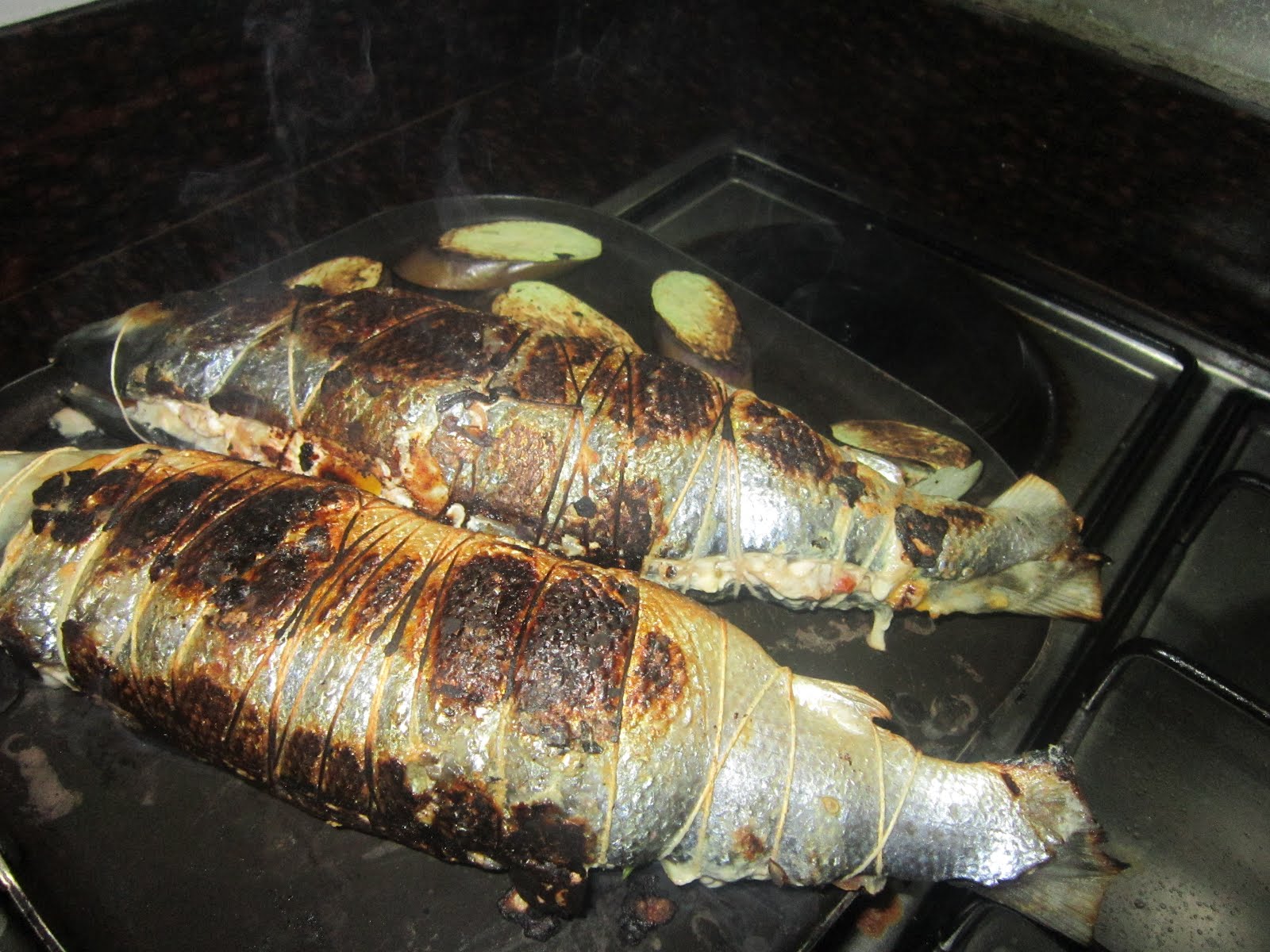 Inihaw Na Bangus With Kamatis