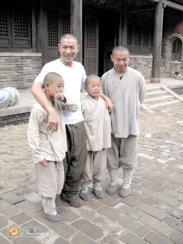 c r a z y t o m a t o m a n: A shaolin hair cut?