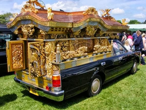 The Most Luxurious Hearses | sussurroeterno