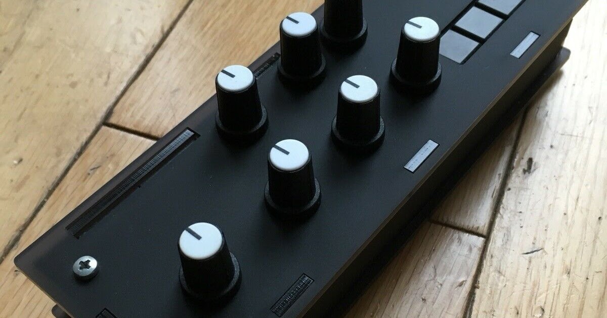 MATRIXSYNTH: Axoloti Synth With Enclosure And Control Board