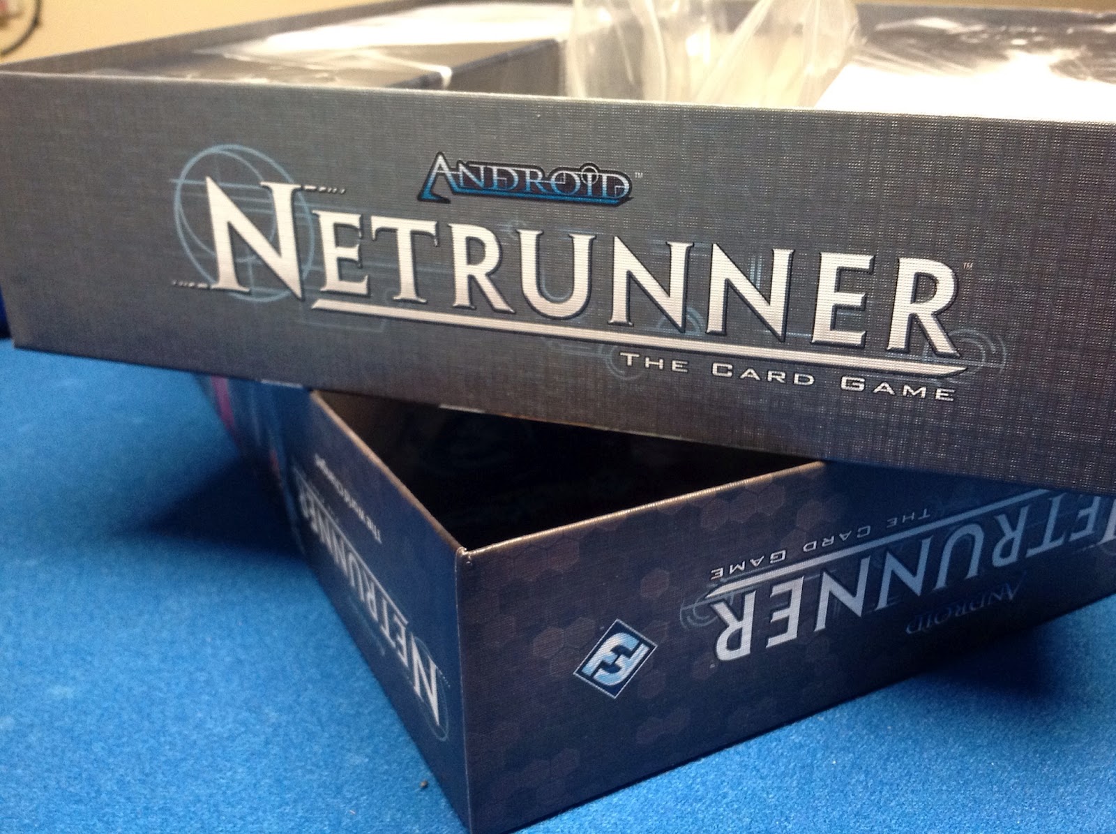 The Writings of a Noob "Explaining" Netrunner. ~ A Bit of Geek