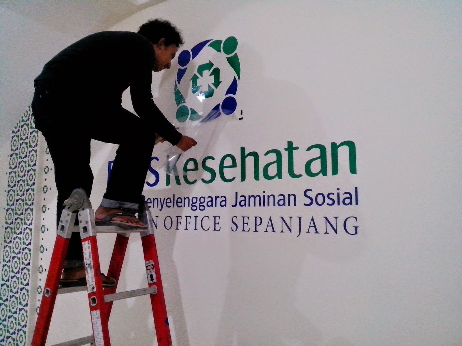 Sticker Dinding BPJS Sepanjang | Cutting Sticker | SURABAYA