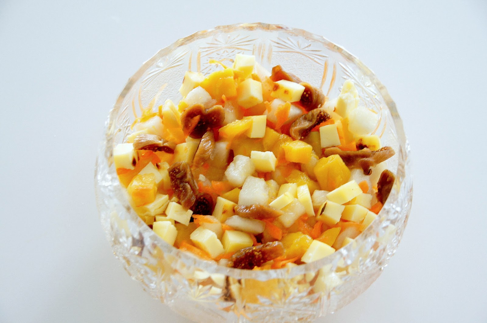 KOTONA: Hedelmäsalaatti * Aamiaisjogurtti