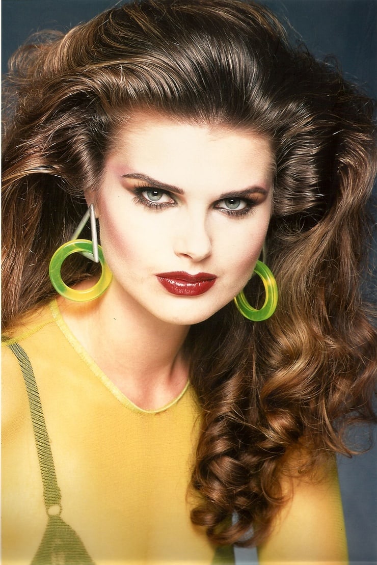 en-pneusi: born in the 70's (1970-1971) TALL & FAMΟUS WOMEN