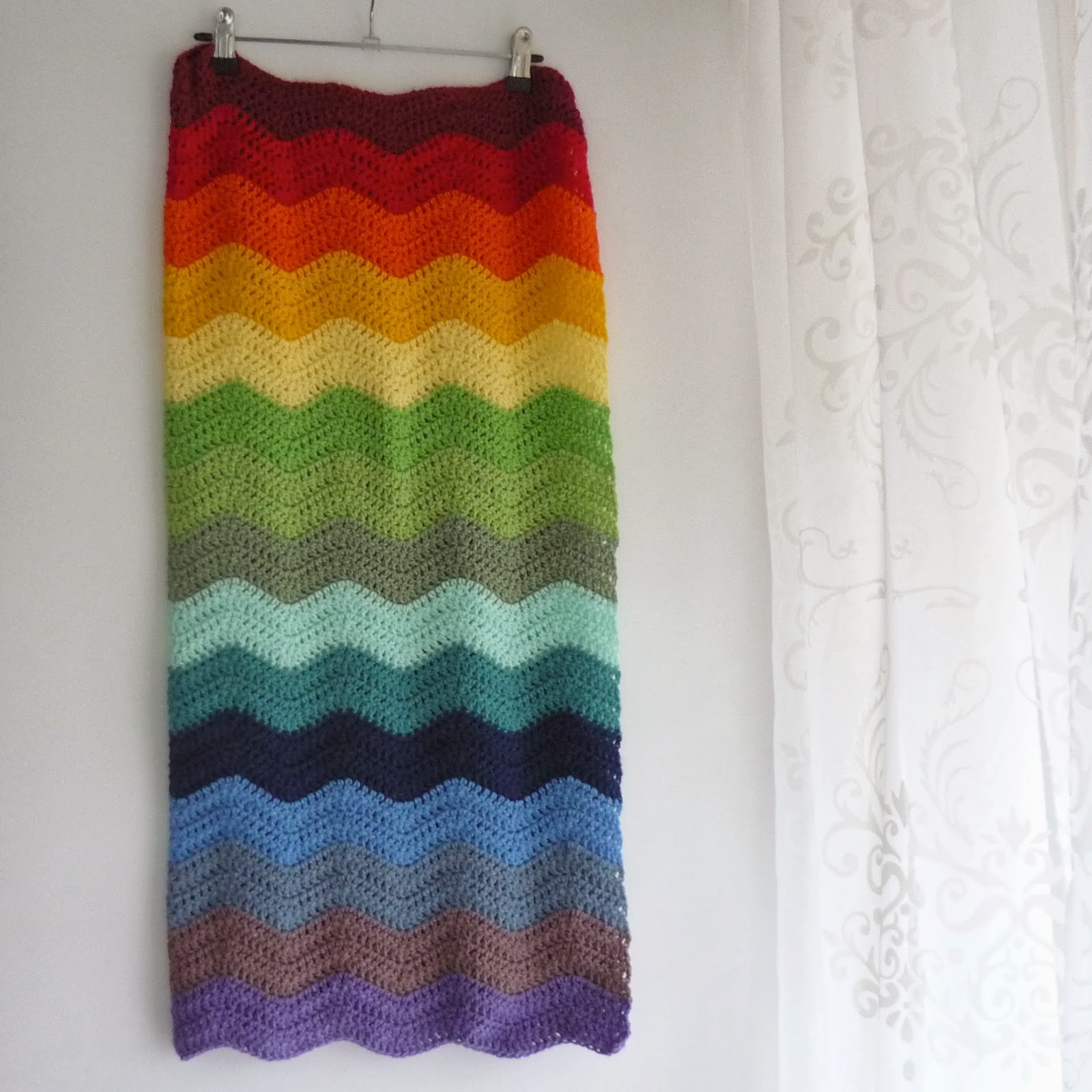 While Henry Naps: Ripple Blanket Pattern from Attic24