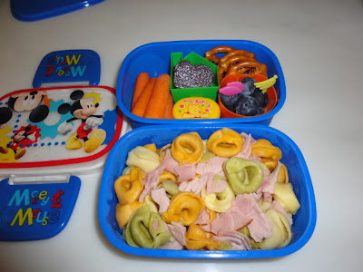 Bento School Lunches : Bento Lunch: Ham,Tri-color tortellini 9-1