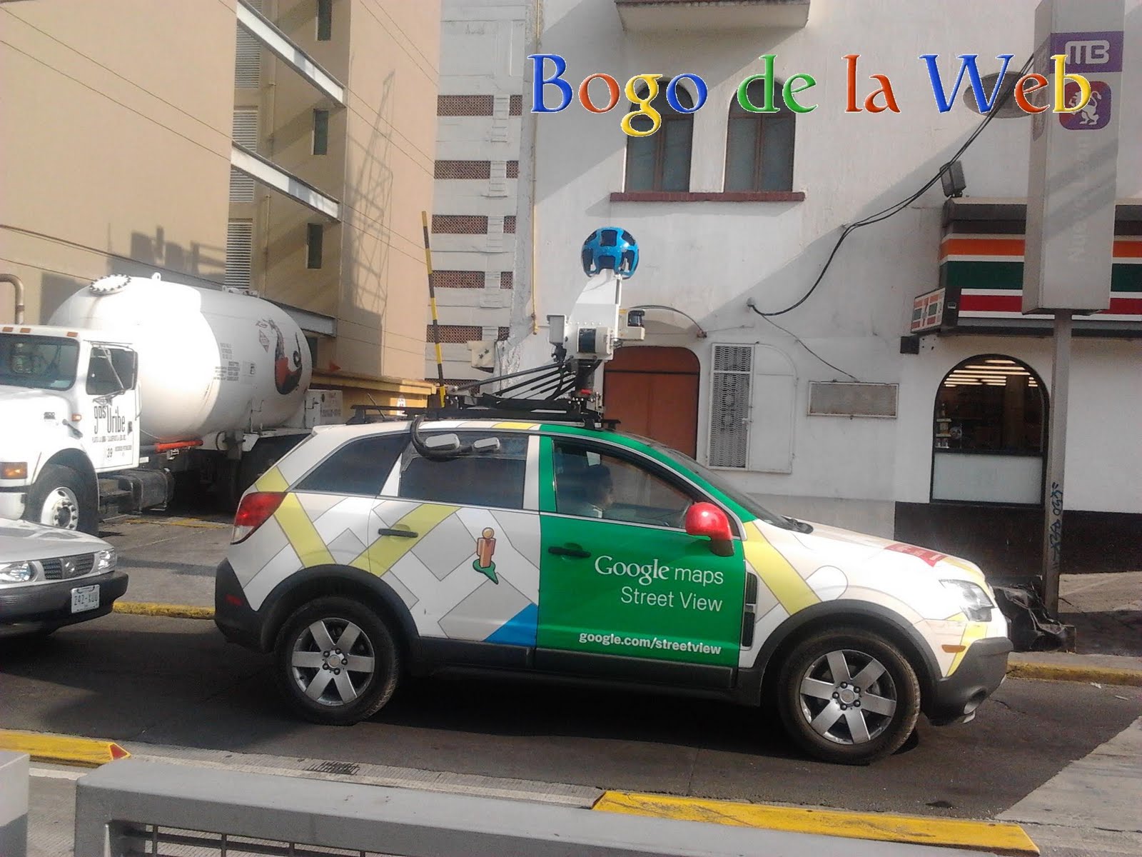 Sabes como "hacen" las imágenes de Google Street View???