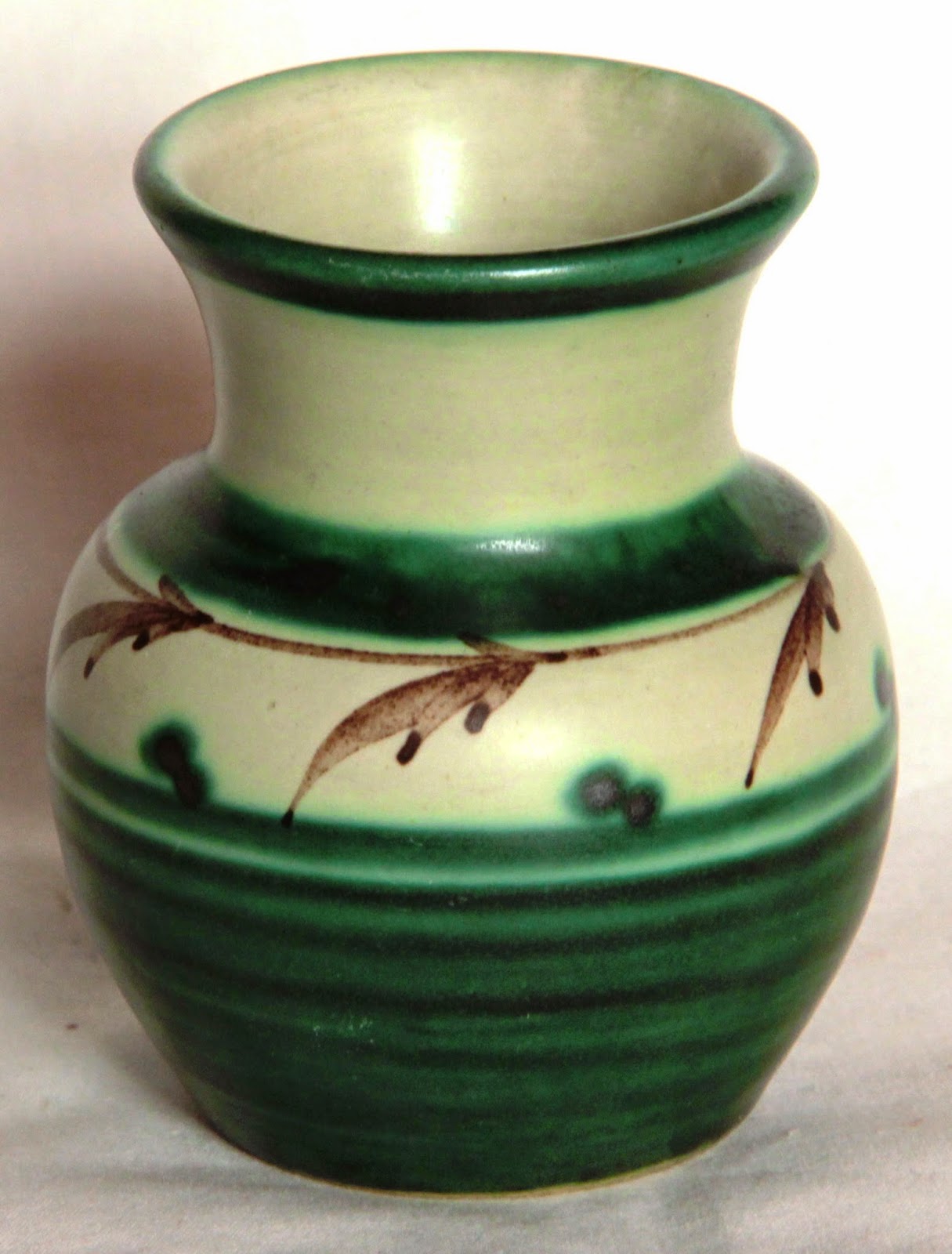 Curio Gifts: Small Swedish Pottery Posy Vase - Y166VA - Bo Fajans Gefle
