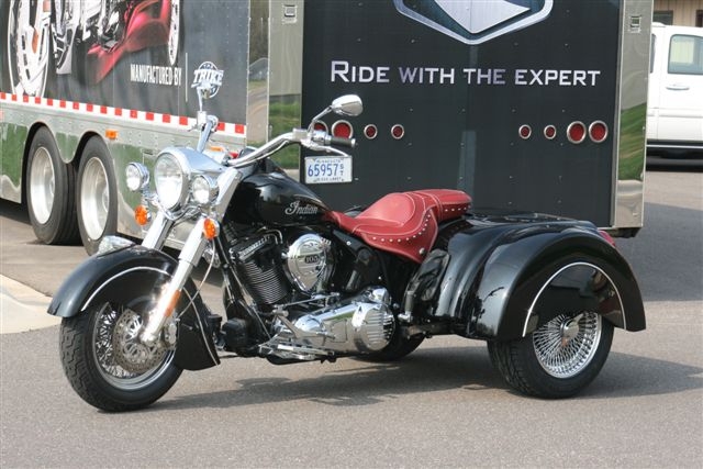 V-Twin News: Roadsmith Introduces Indian Chief Trike Conversion