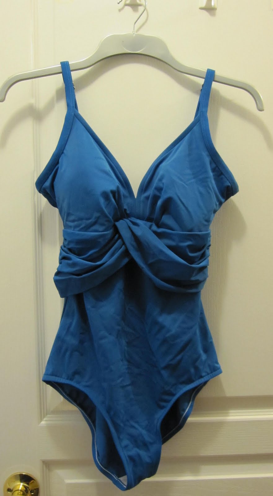 Refashion Co-op: 1 piece swimsuit to faux tankini suit