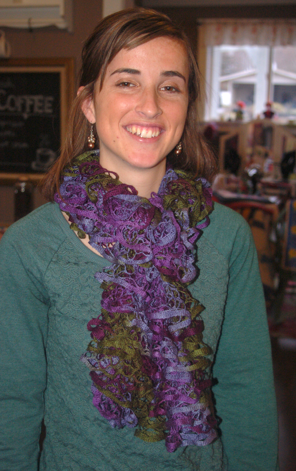 Stitchnquilt: Maybe I'm On a Scarf Roll