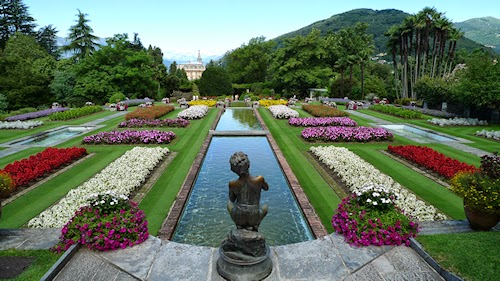 The Presurfer: 18 Of The Most Beautiful Gardens In The World