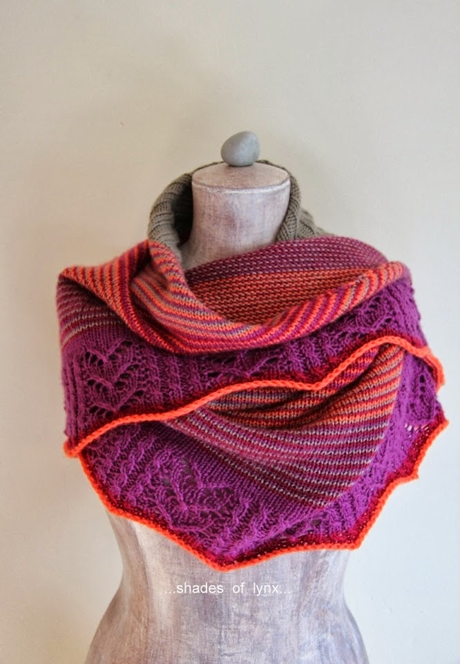 ...shades of lynx...: Here she is: Camille, my new knitting pattern...