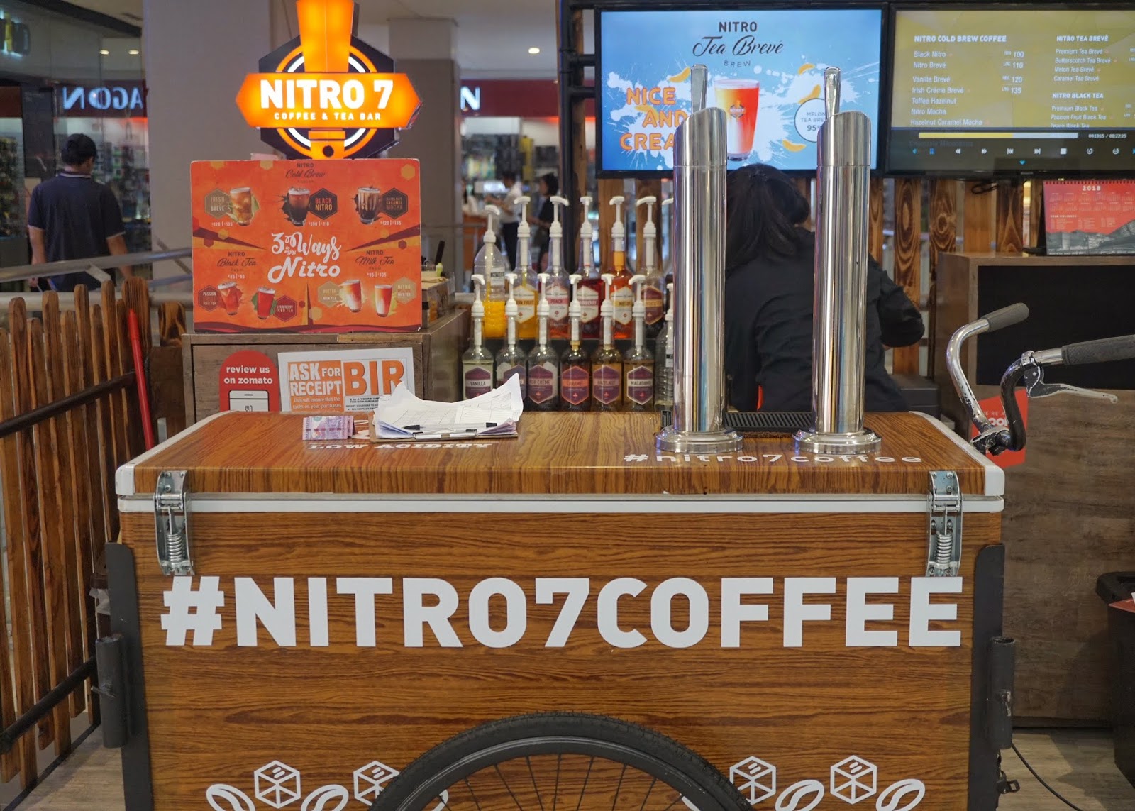 What Mary Loves: First Sip: Nitro 7 Coffee & Tea Bar