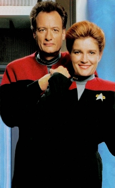 J. M. Tresaugue: 11 REASONS WHY CAPTAIN JANEWAY IS THE BEST STAR TREK ...