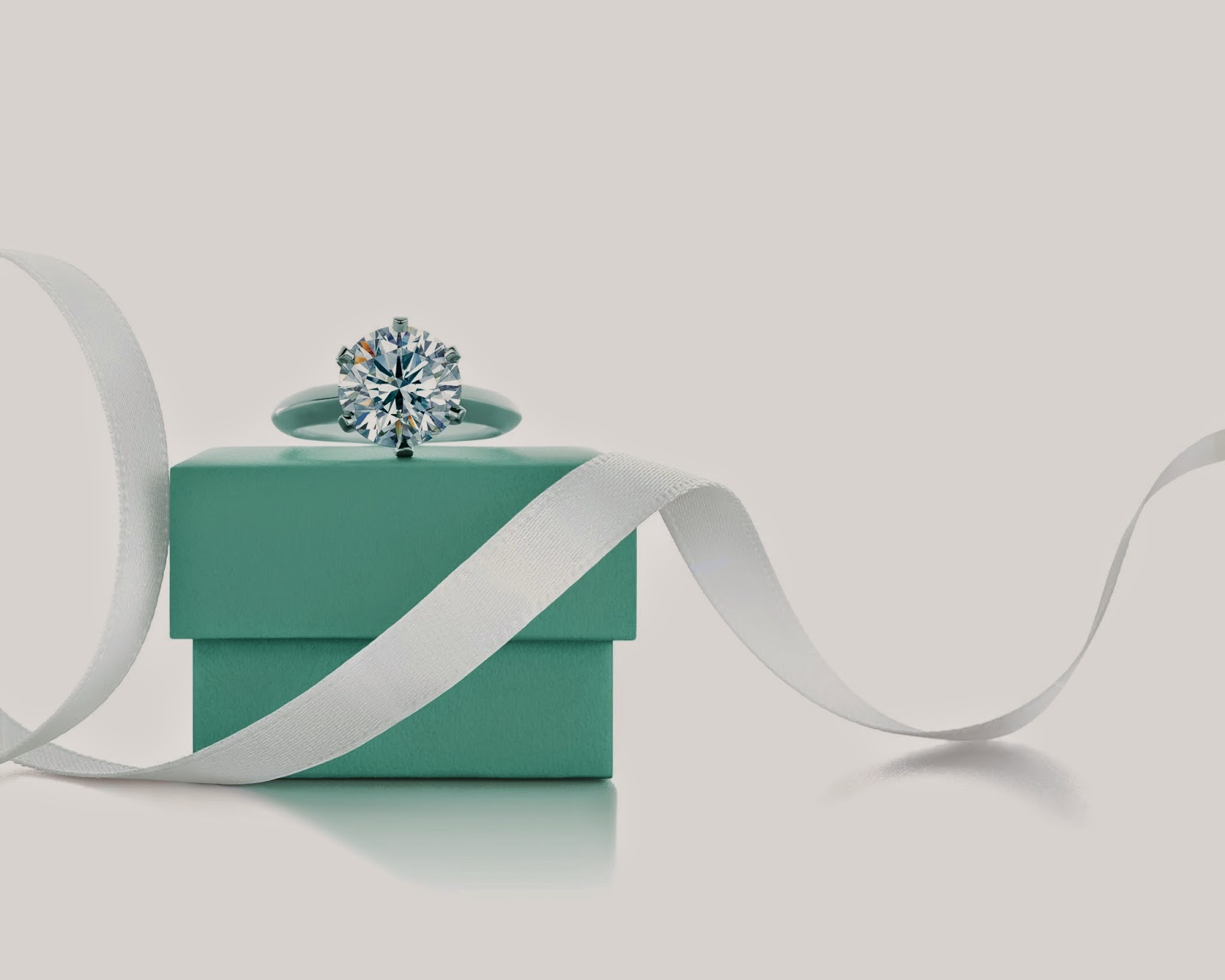 The Fine Living Muse : The story behind Tiffany's Tiffany Blue Box