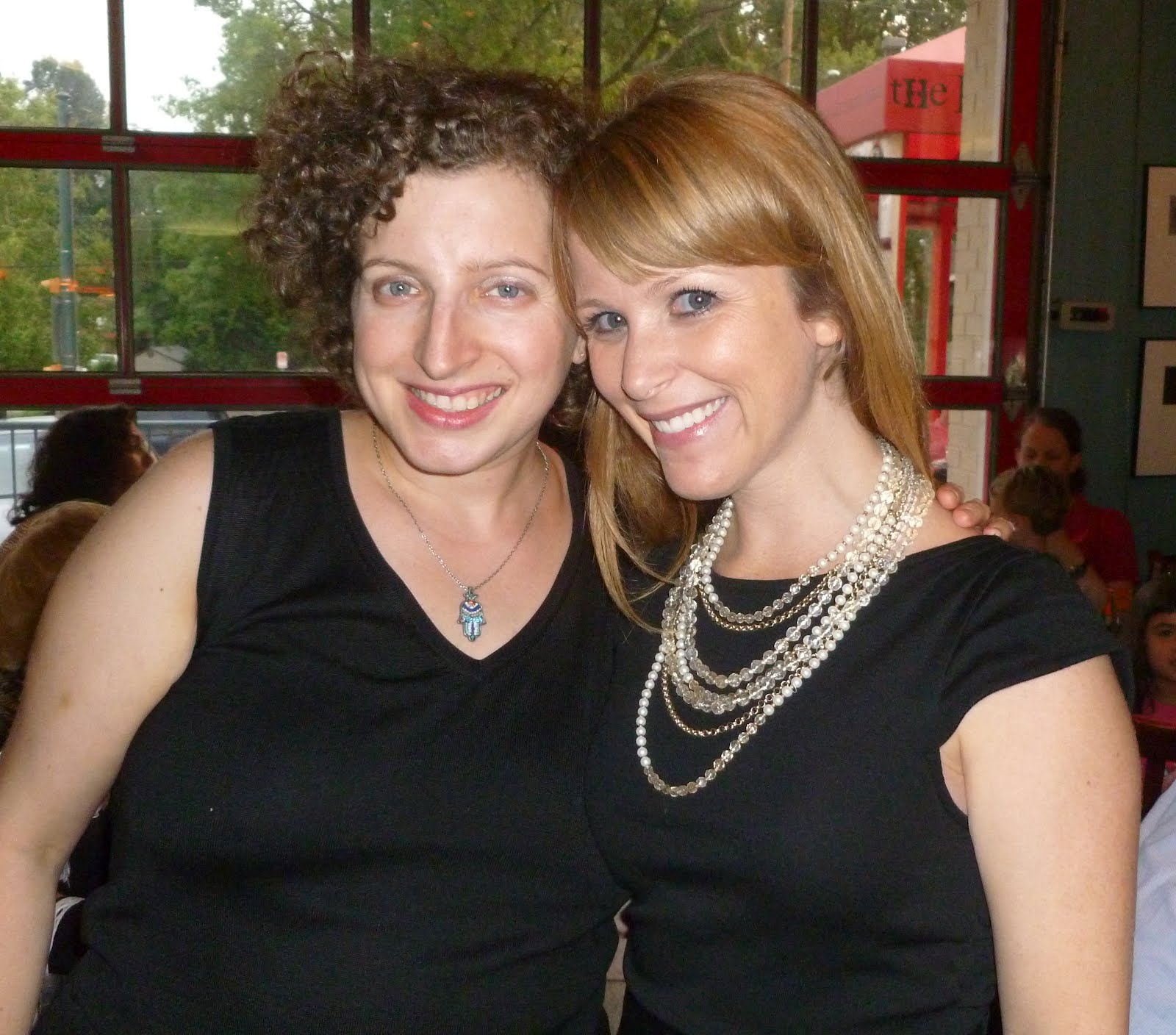 Chick Lit Central: Kristin Harmel is too sweet to forget...plus a book ...