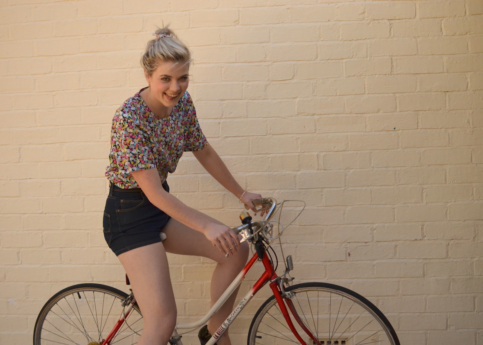 Laura Does Days: Days of Bicycles: Here's to the coming summer.