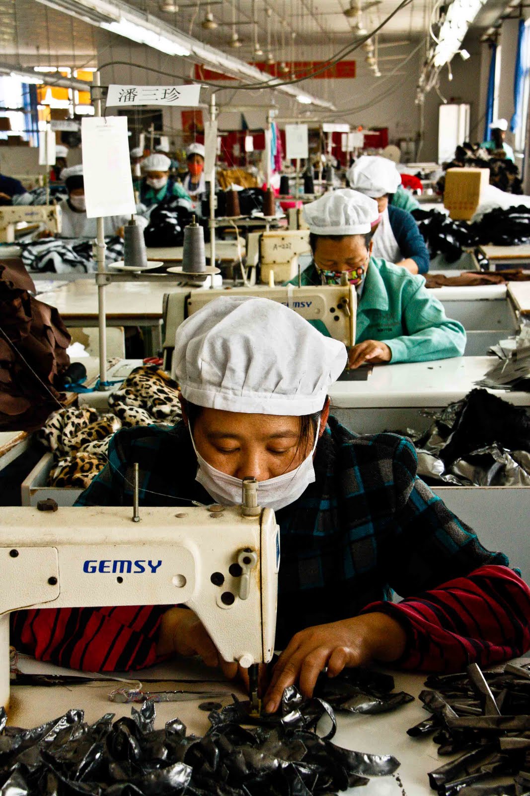 Life on Nanchang Lu: Shanghai Factory Girls