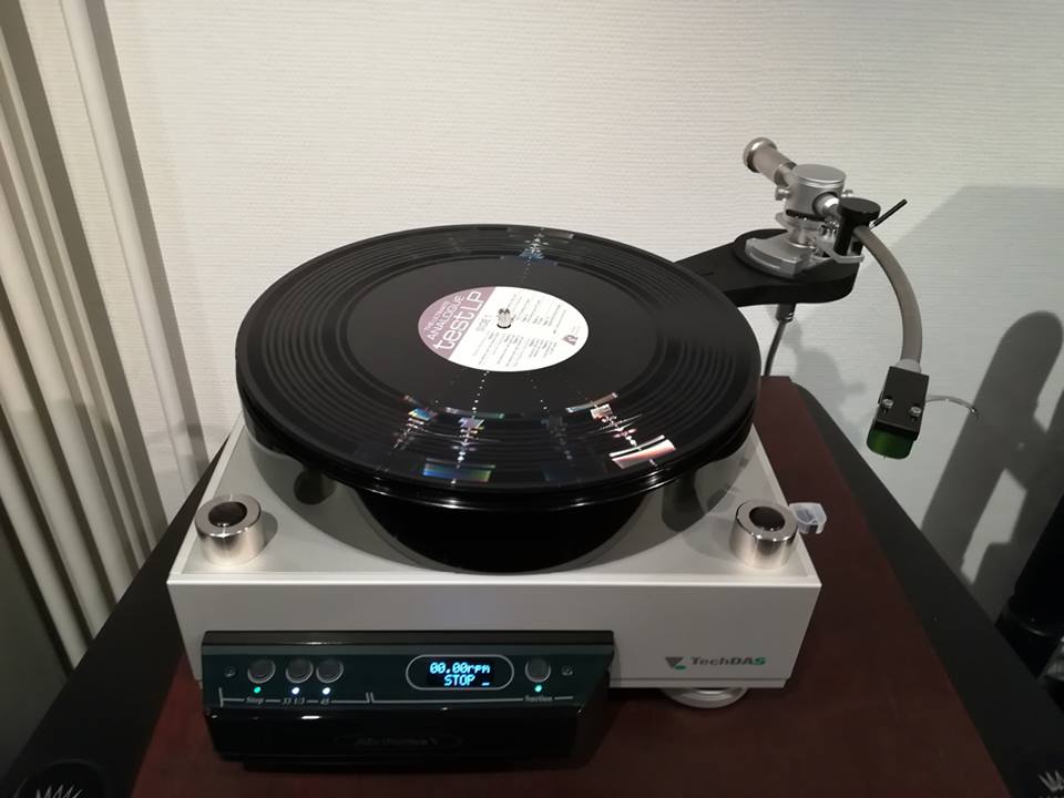 TECHDAS AIR FORCE V TURNTABLE INSTALLATION – Ultimate High-Fidelity