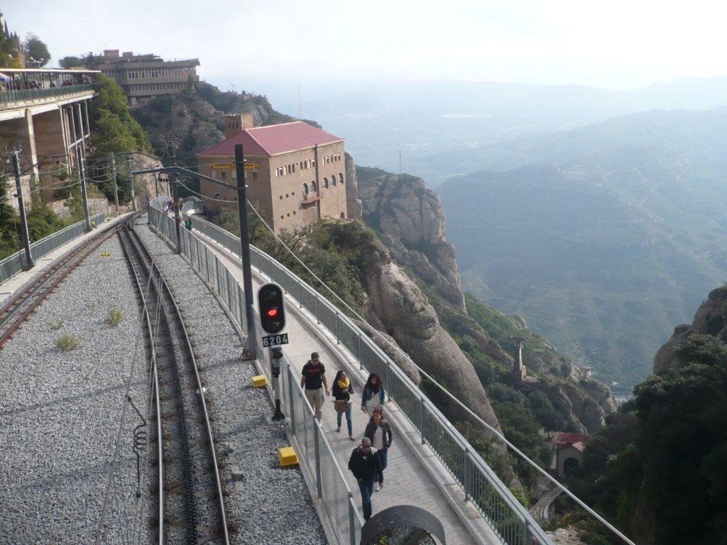 Margaret Muir : Rack railway to Montserrat Benedictine Monastary (Spain)