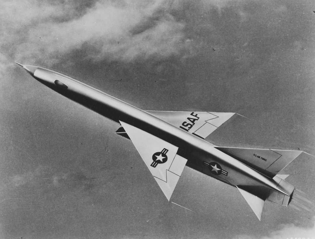 Hist'Aero: F-103 "Thunderwarrior"