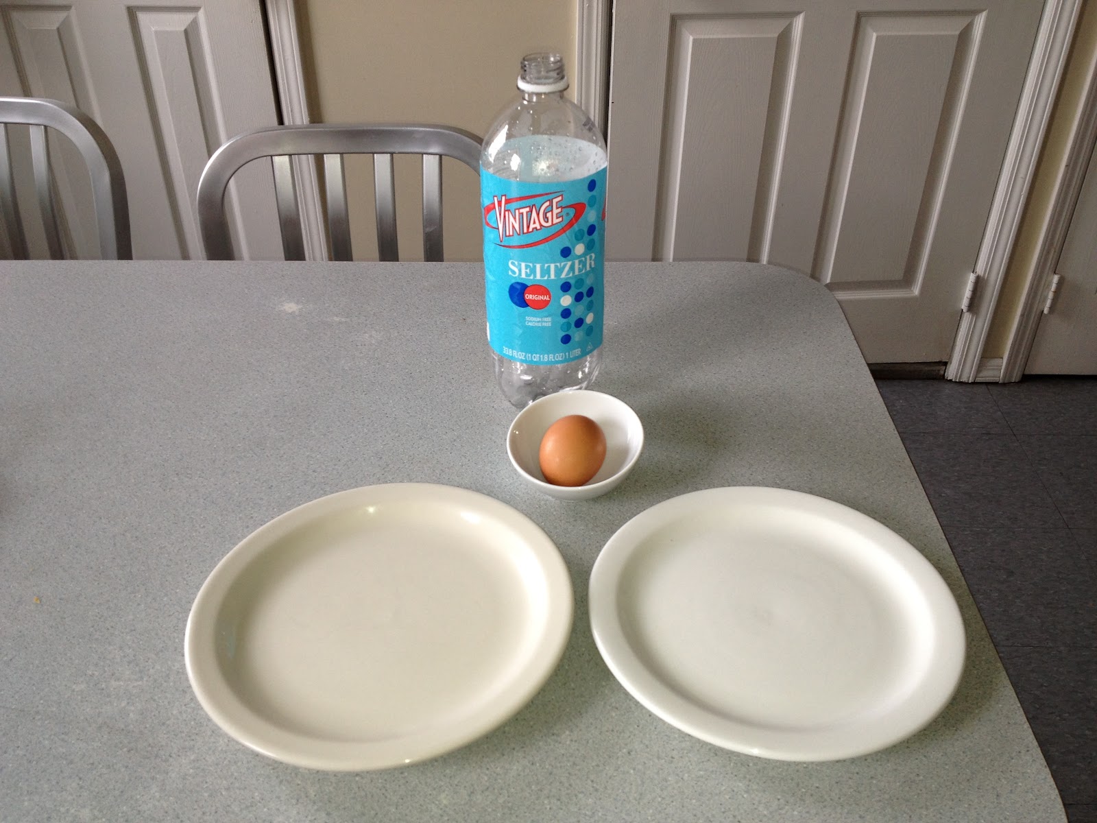 Science Experiments ★ ★ : HOW TO SEPARATE EGG YOLK