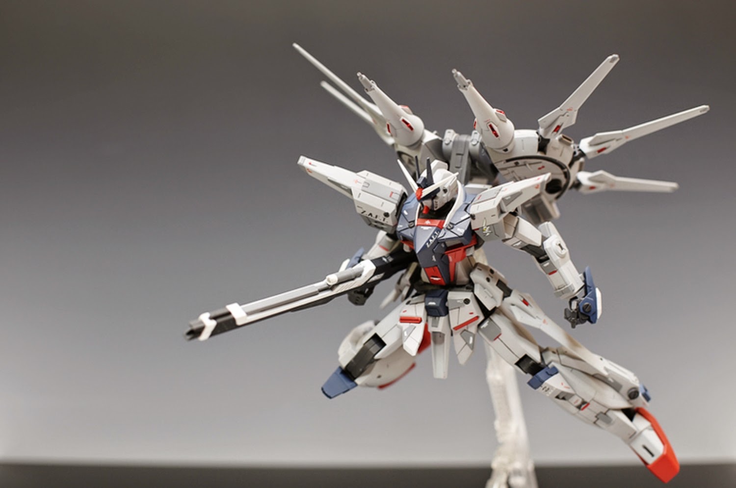 Custom Build: 1/100 Legend Gundam "Detailed and improved"