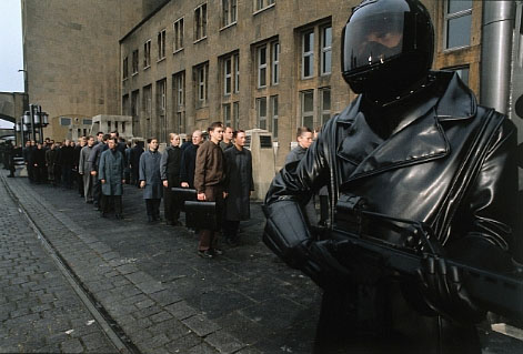 CINEROCK07 - Le blog ciné de Roland: EQUILIBRIUM (Film US de Kurt ...