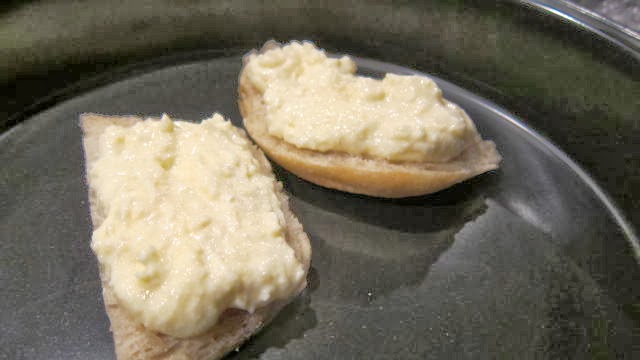 Dalmatian Mom: Canapés au Fromage - Ost kanapéer