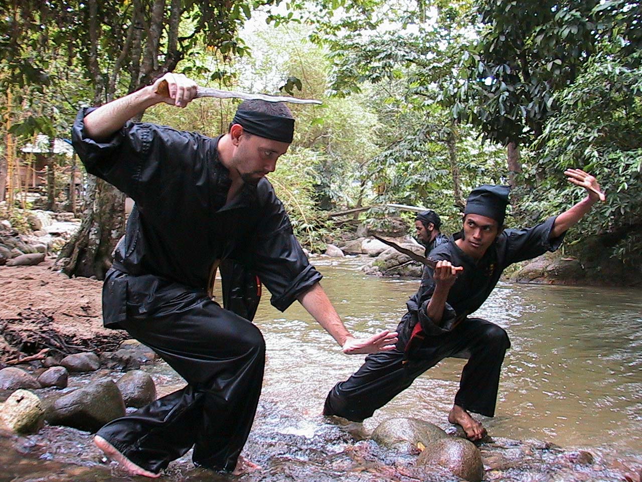~LinGkaRaN SeNi~: Seni Silat Gayong