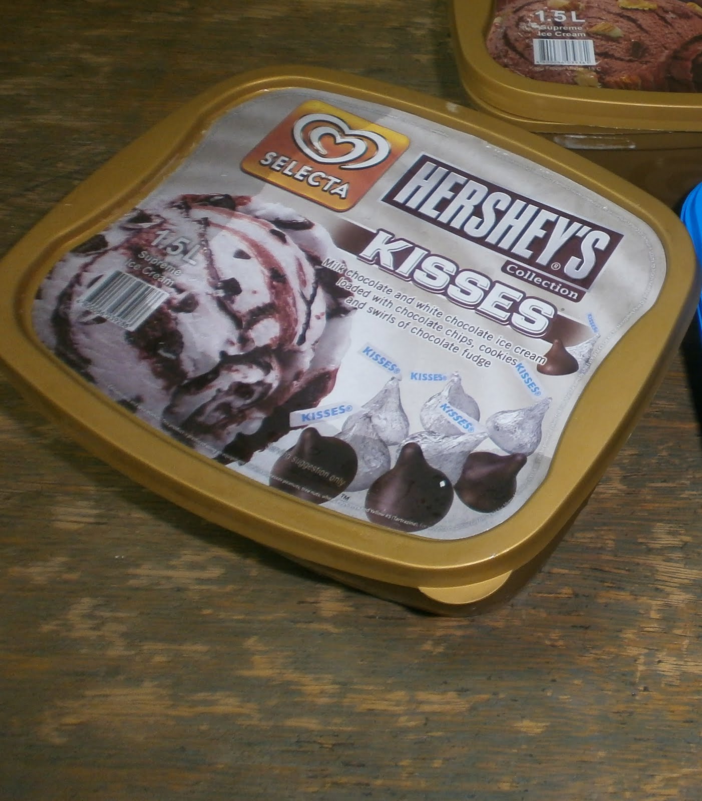 ...ThisIsWhatInsideMyHeart...: SELECTA HERSHEY'S ICE CREAM