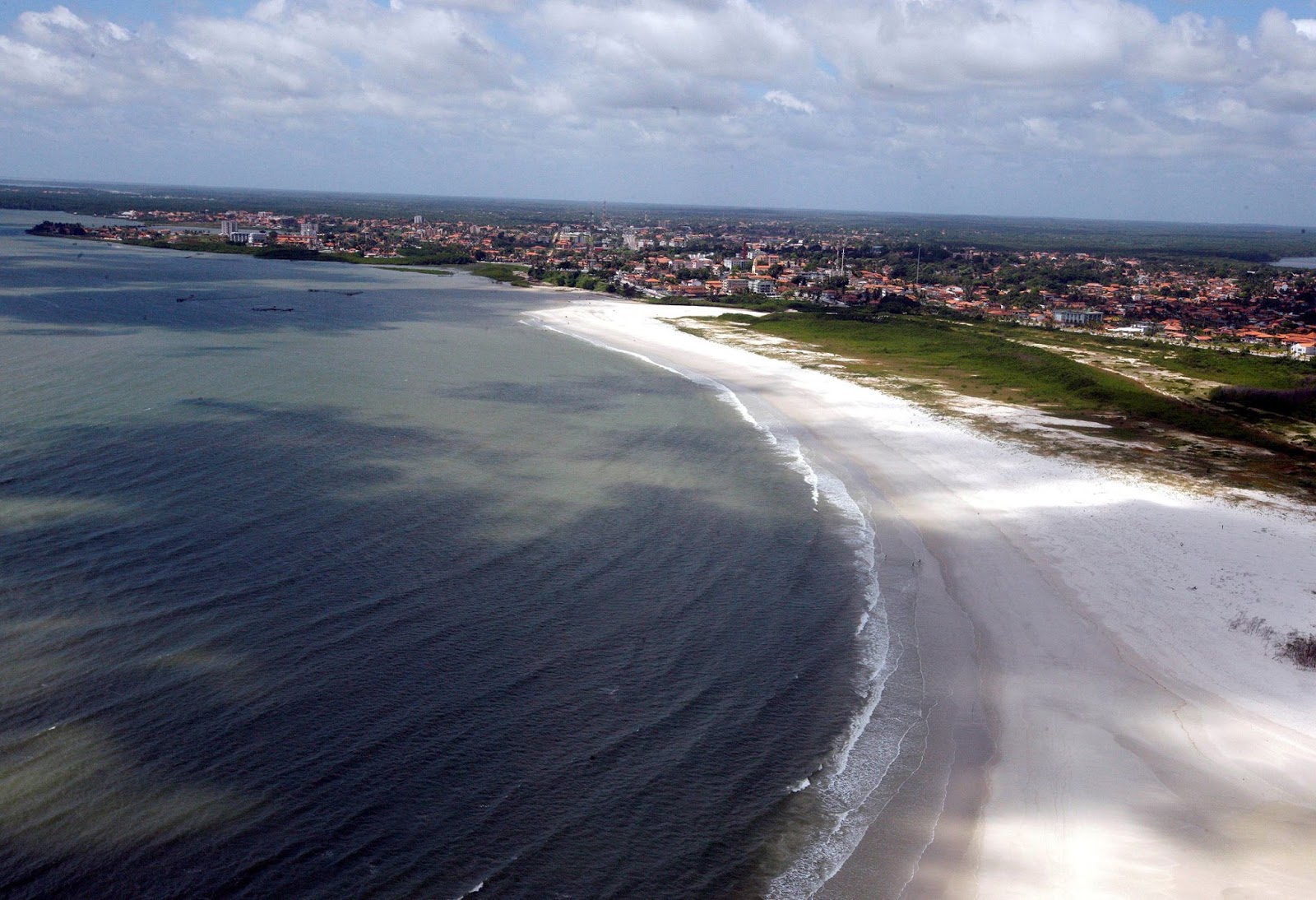 Turismo Paraense: Conheça Salinópolis, no Pará