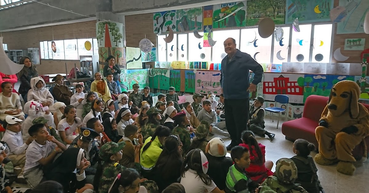 Biblioteca Escolar ENSD María Montessori - Bogotá D.C., SEDE A: Clle 14 ...