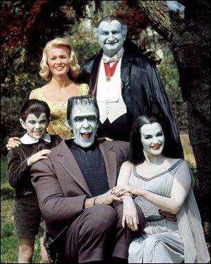 THE BOOKSTEVE CHANNEL: The Munsters in Color