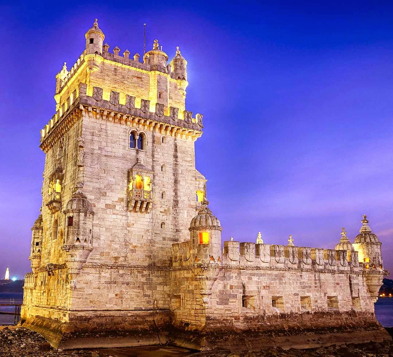 Castelos medievais: Torre de Belém: beleza artística e utilidade militar