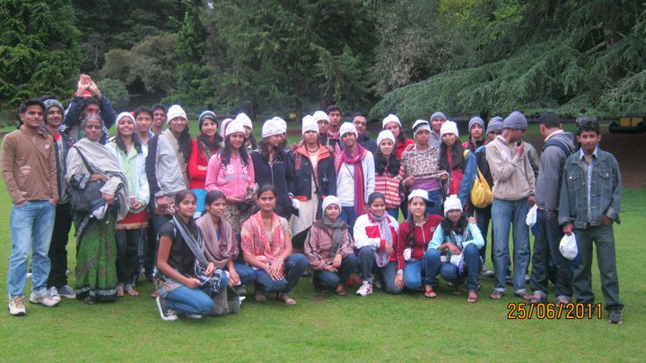 KV CME PUNE-31: Trip to Bangalore Mysore and Ooty by class XII