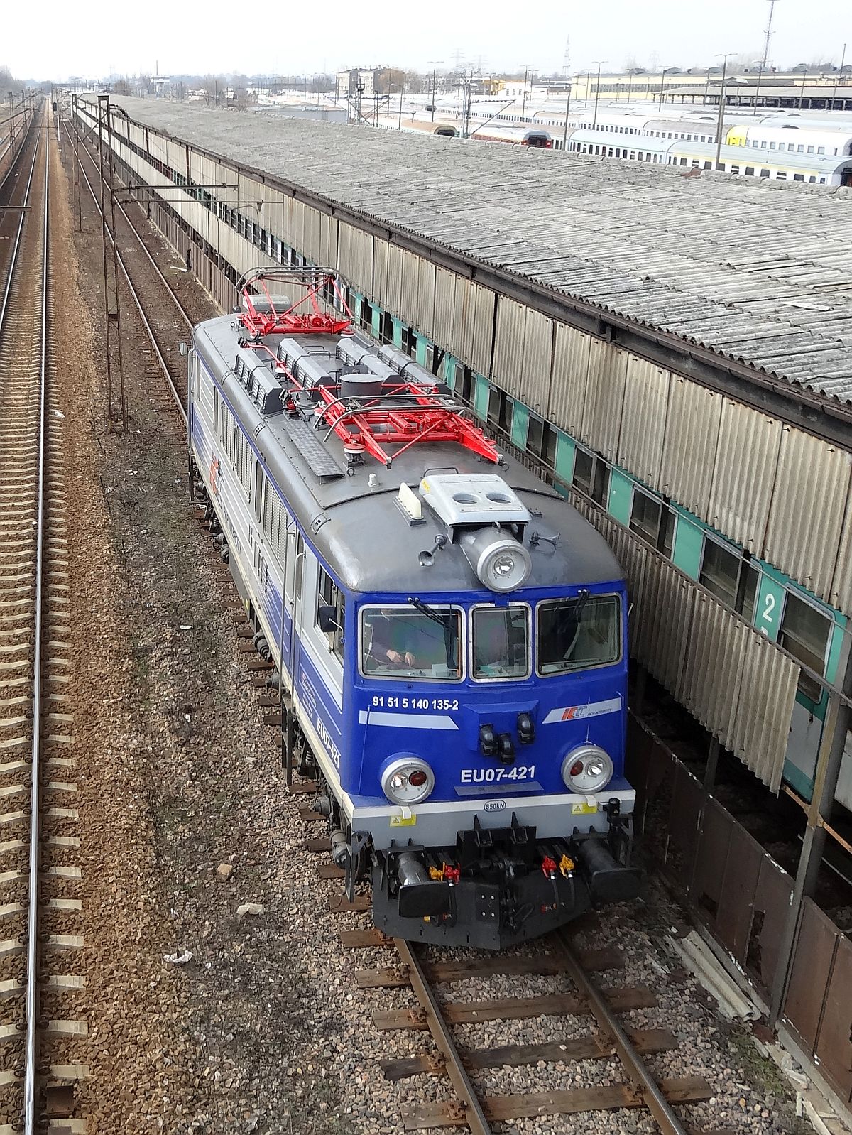 EU07-421 na Olszynce Grochowskiej. | Torowy