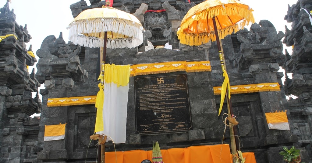 Sarana Hindu Bali: Makna dan Fungsi Pemasangan Tedung di Tempat Suci Hindu