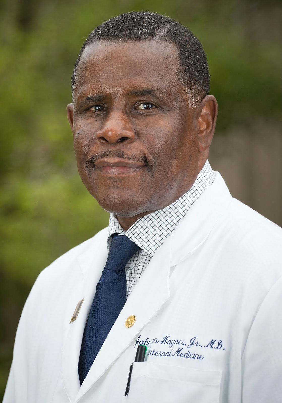 Med School Watercooler: USA Physicians Named 'Top Doctors'