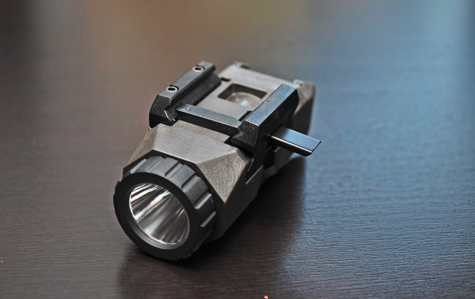 Tactical Oatmeal: Inforce APL Pistol Light