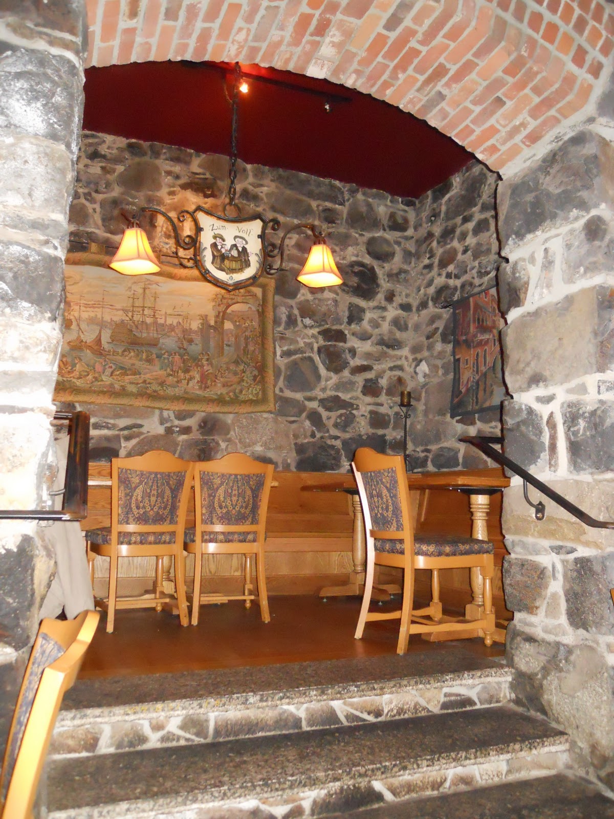 Tasty Trek: Catacombs Pub