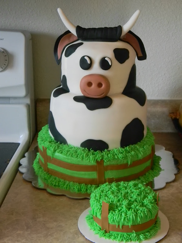 Creative Custom Cake's