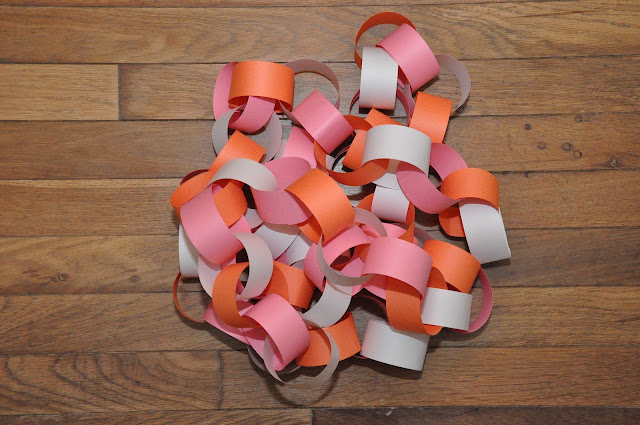 365 Days of DIY: Paper Chains
